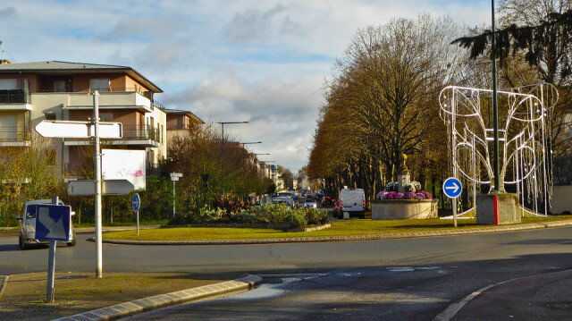 Christmas decorations already... | the_nelsons | Blipfoto